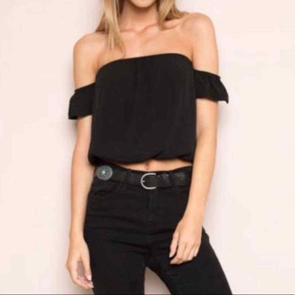 Brandy Melville | Tops | Brandy Melville Becca Off The Shoulder Crop ...